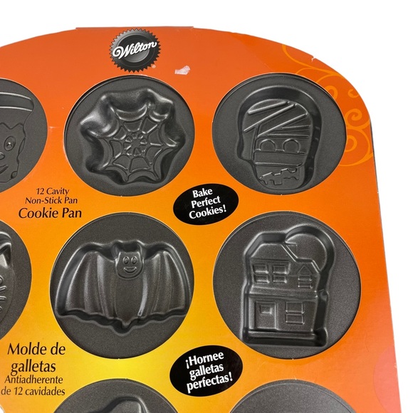 Wilton | Kitchen | Nwt Wilton Halloween Cavity Cookie Pan Bat Cat Ghost ...